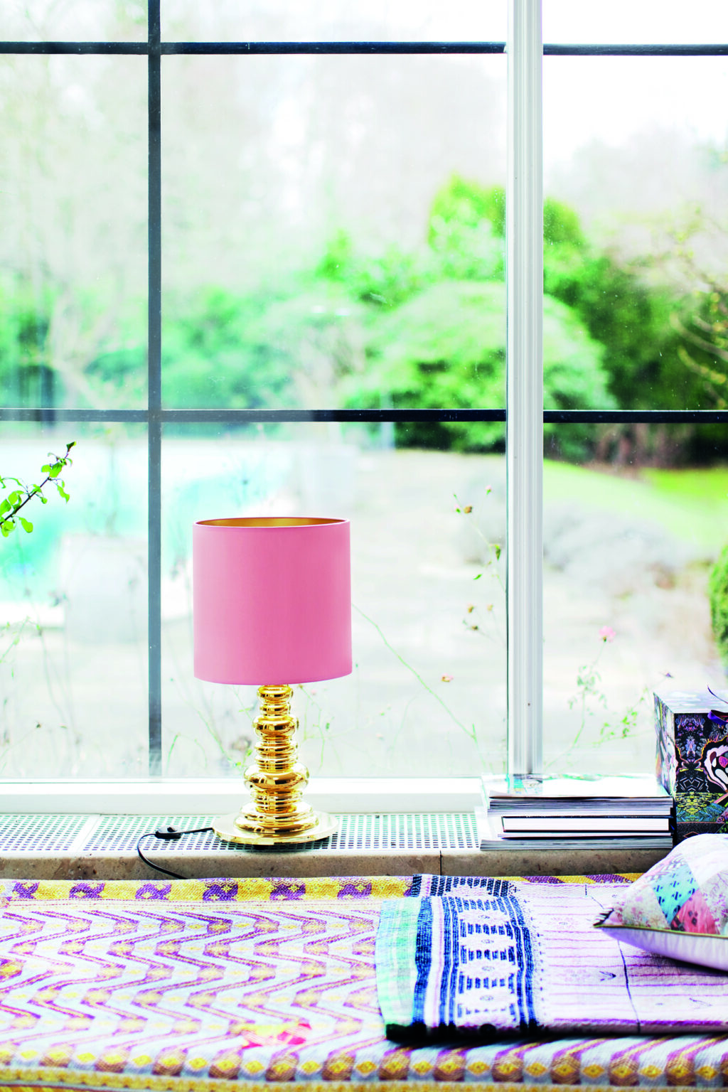 Punk Deluxe | Dominant Golden Table Lamp - Design By Us